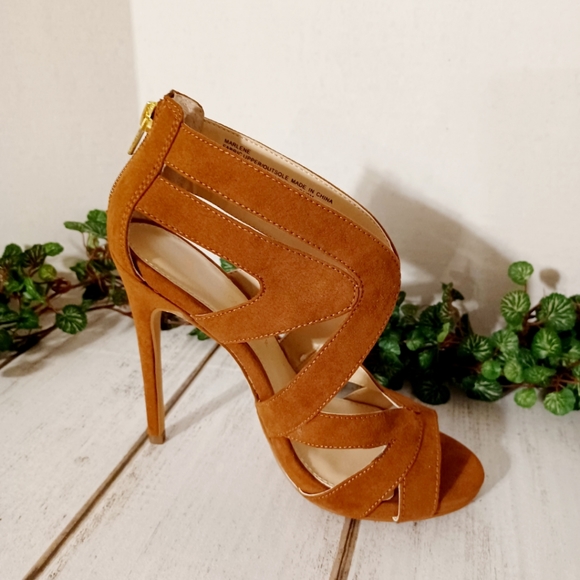 Boston Proper | Shoes | Boston Proper Cutout Zip Back Heeled Platform ...